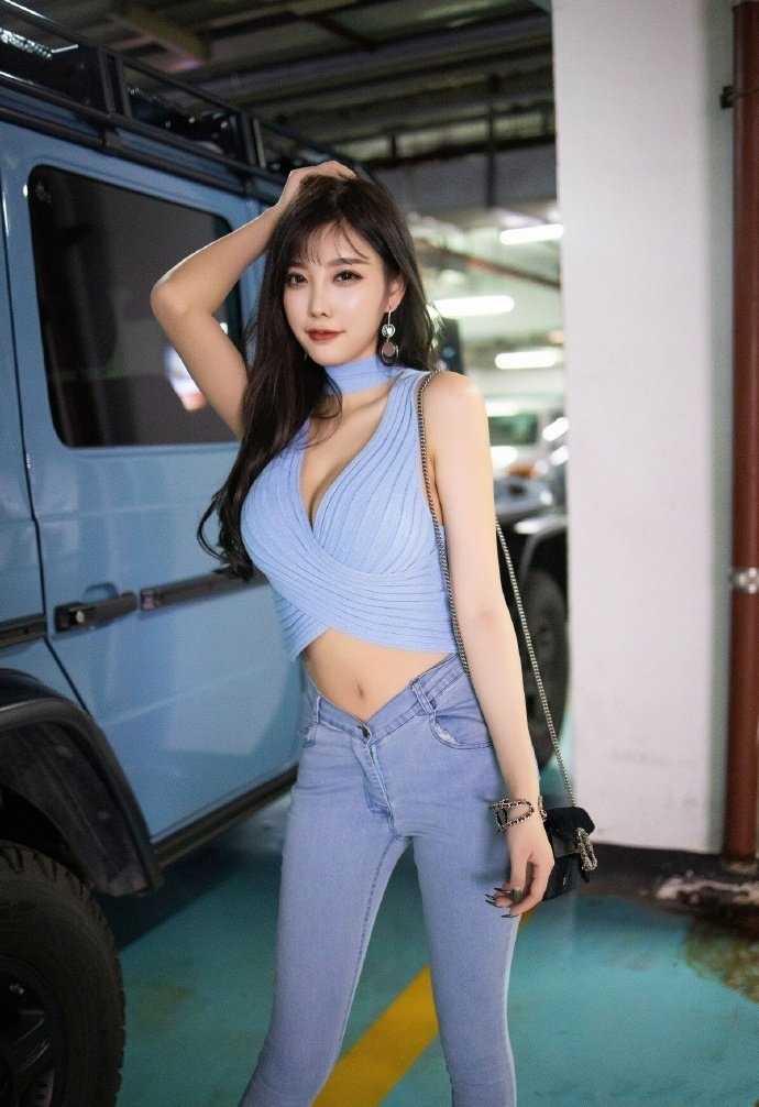 妩媚美胸美女黄馥琳私房性感写真-mm171美女图片