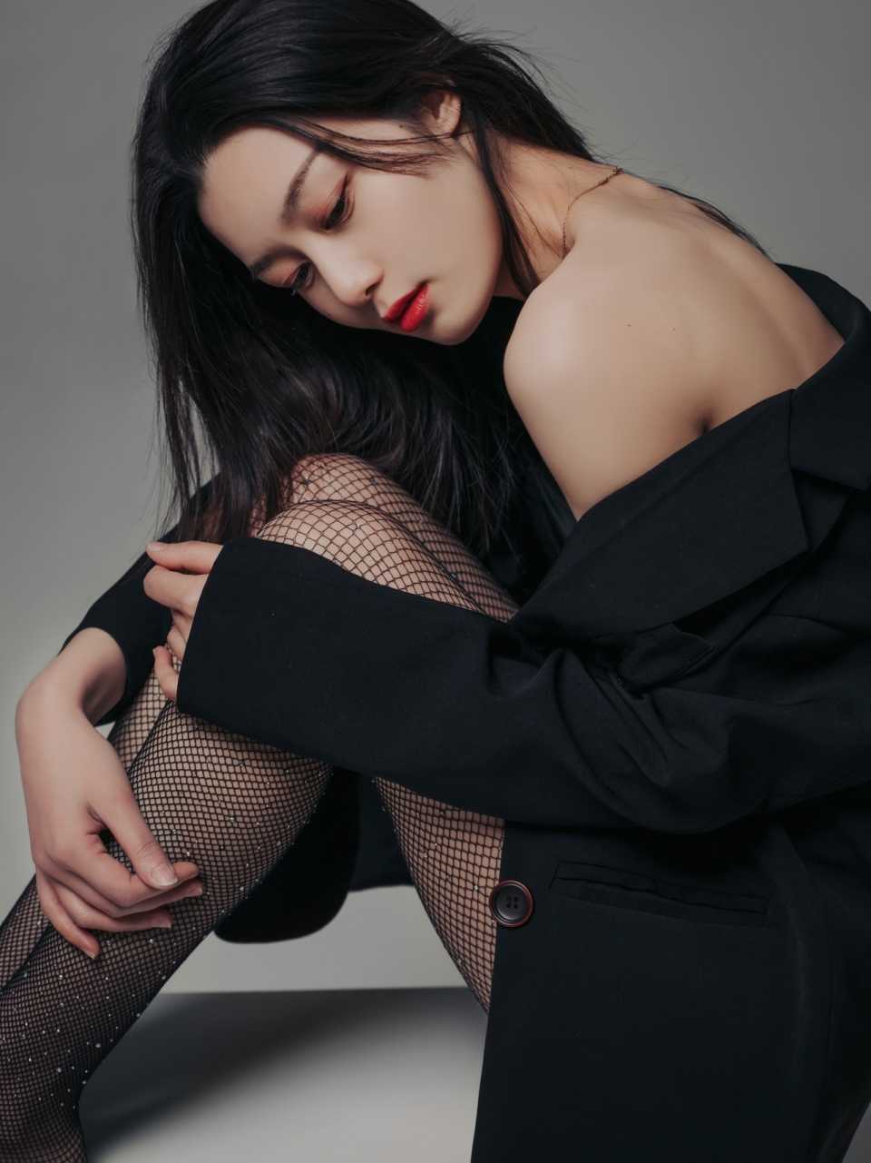 大胸美女私房性感写真照-mm171美女图片